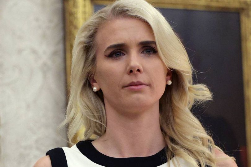Donald Trump's glamorous aide wrote six-word confession in bizarre ...