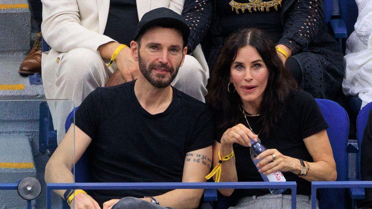 Courteney Cox and Snow Patrol singer Johnny McDaid break up after 12 ...