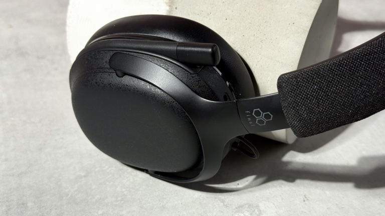 Final VR3000 EX for gaming review: solid sound, lengthy battery — but ...