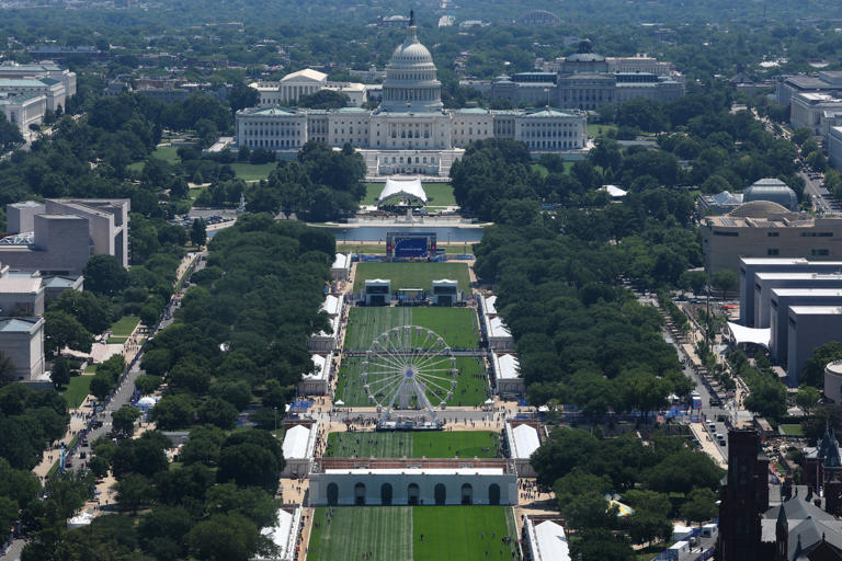 Trump concert humiliated by last minute Vanilla Ice cancellation