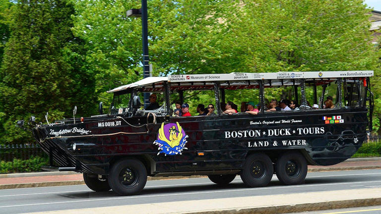 At least 6 people injured after Boston duck boat overturns near ...