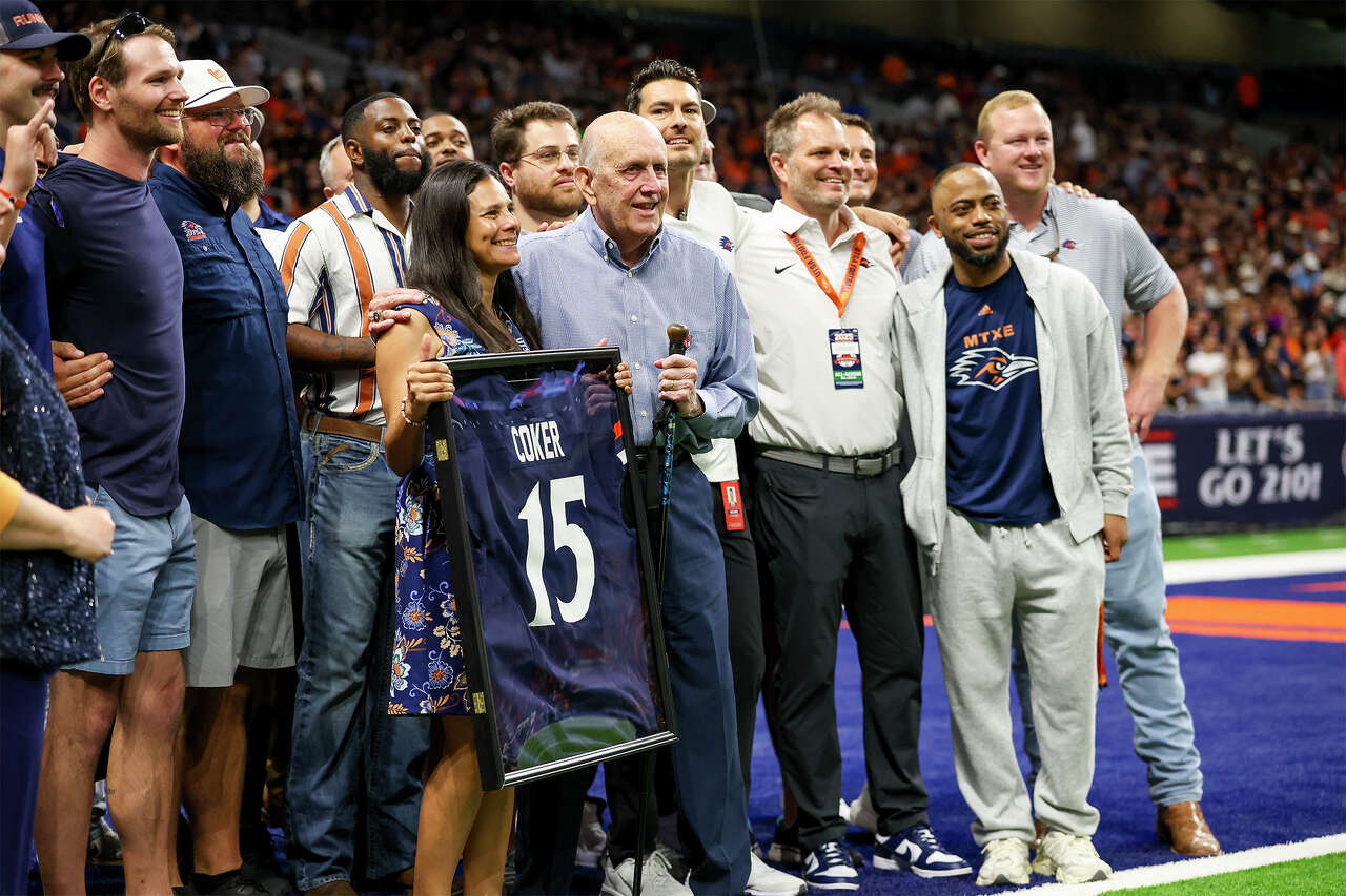 New book 'Still Undefeated' dives into UTSA football's foundation