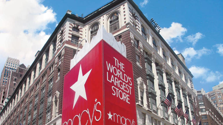 Macy's just slashed prices on the ultimate nostalgic pastel Tupperware set