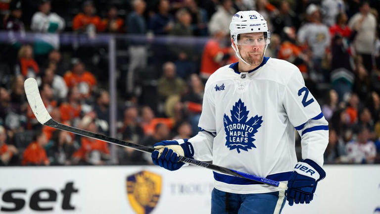 Maple Leafs trade Brandon Carlo to Blues for two third-round picks at ...