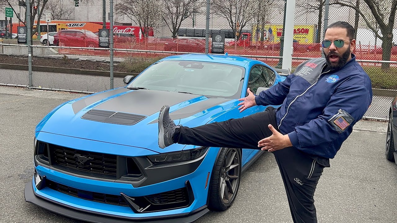 2024 Mustang Dark Horse handling pack review: Grabber Blue beast on the ...