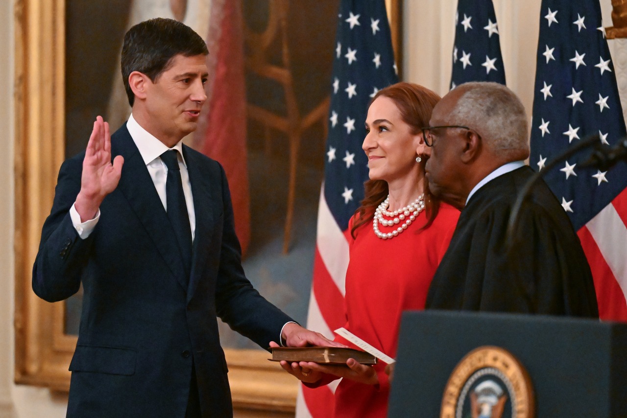Kevin Warsh invokes Alan Greenspan to shrink the Fed—and strengthen its ...
