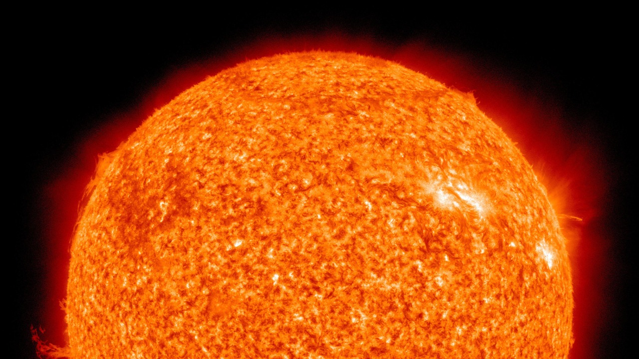 A massive sunspot with the strongest magnetic class has rotated toward ...