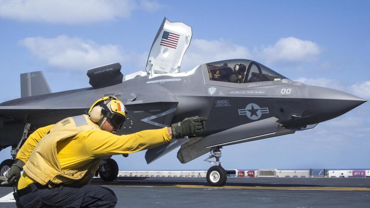 Middle East war: Iran attacks Bahrain and Kuwait following US strikes ...
