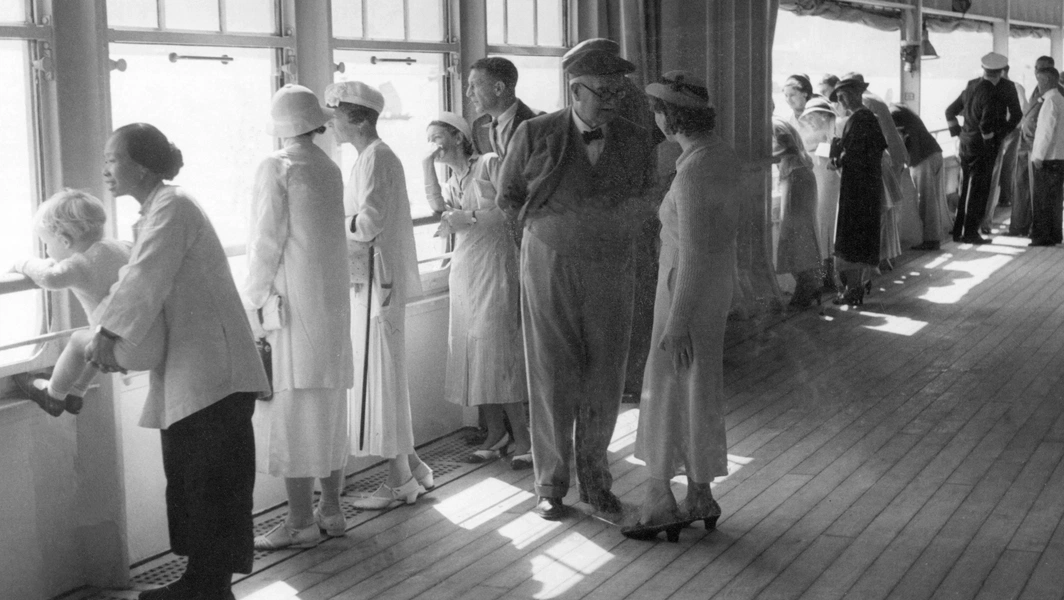 Cruise dress codes and onboard attire tips
