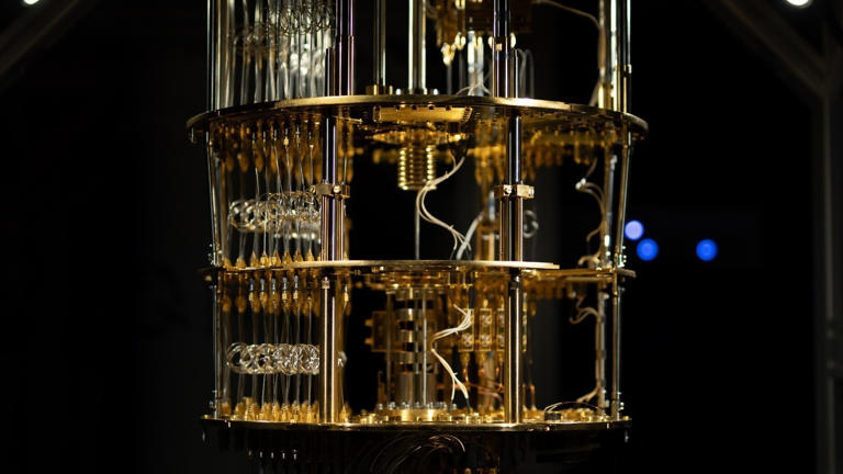 A Stanford team ran a quantum computer using twisted light and no ...