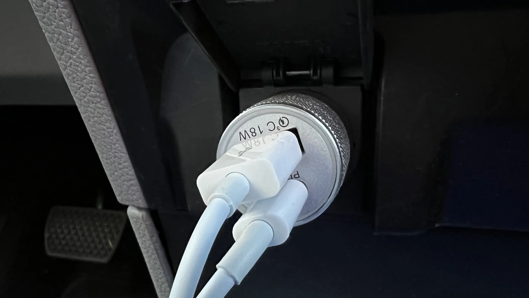 7 devices that can damage your car’s 12V socket