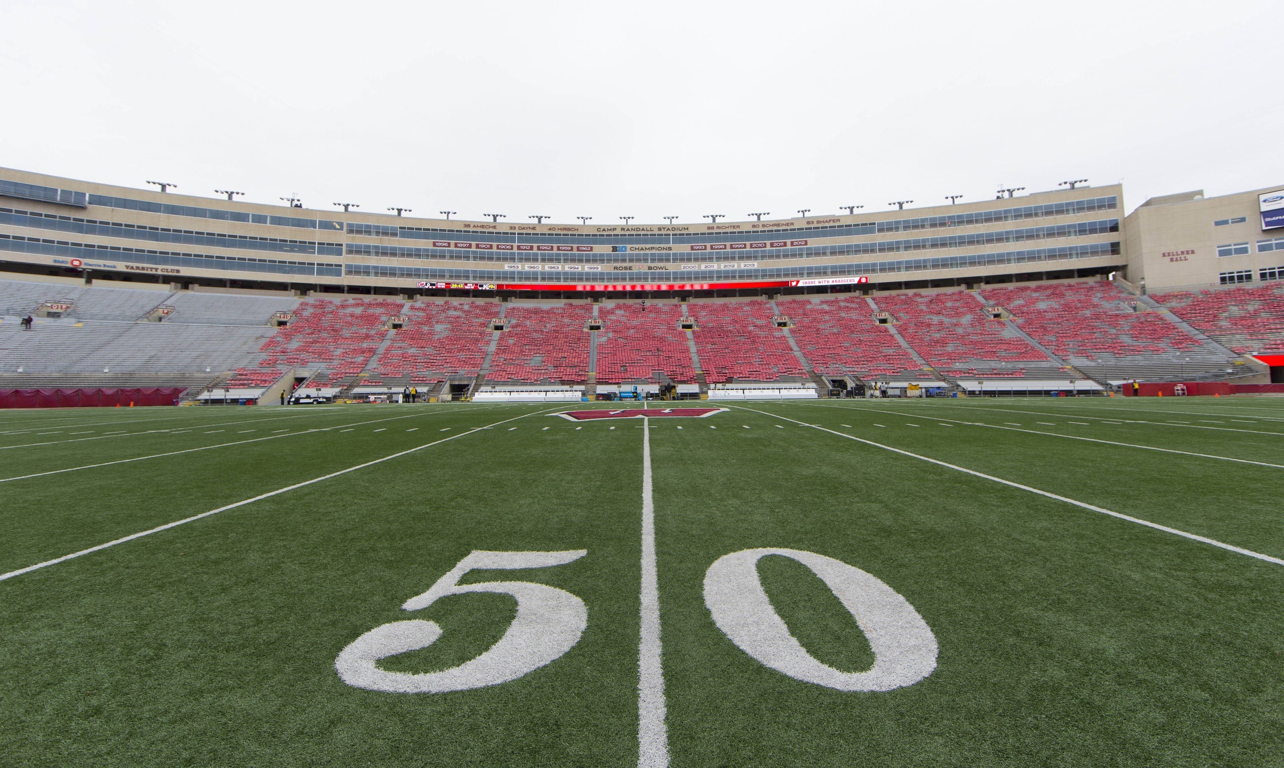 Ranking Wisconsin football's 2026 home games by ticket prices