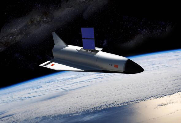 Chinese UFO detected in orbit 'conducting experiments' as space spy ...