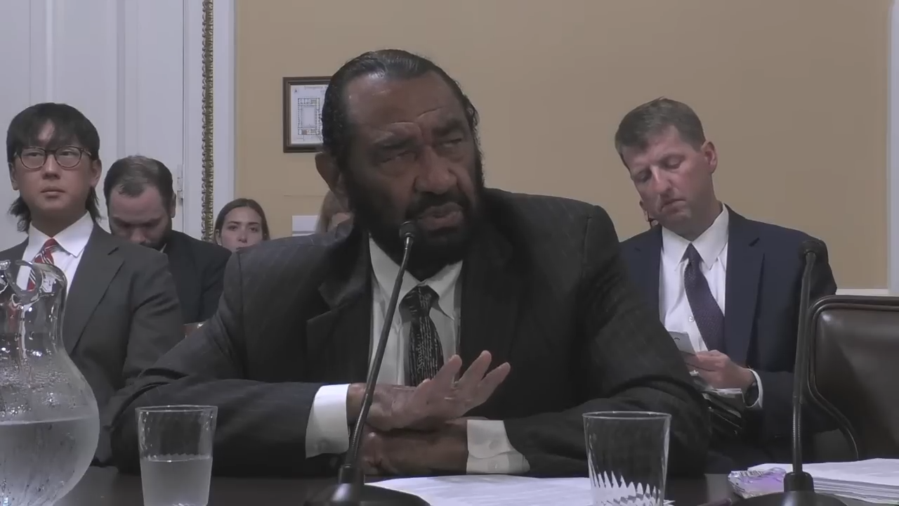 'They should not be given special treatment': Al Green shames GOP ...