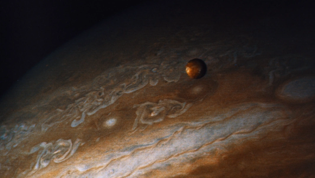 Voyager 2's journey from planets to interstellar space