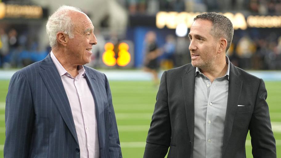 The perfect trade partner for Raiders star Maxx Crosby