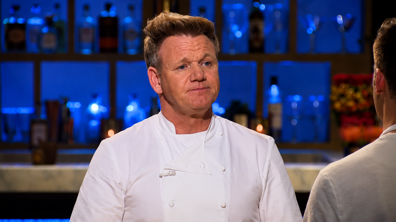 Gordon Ramsay finds chef serving completely raw chicken dish