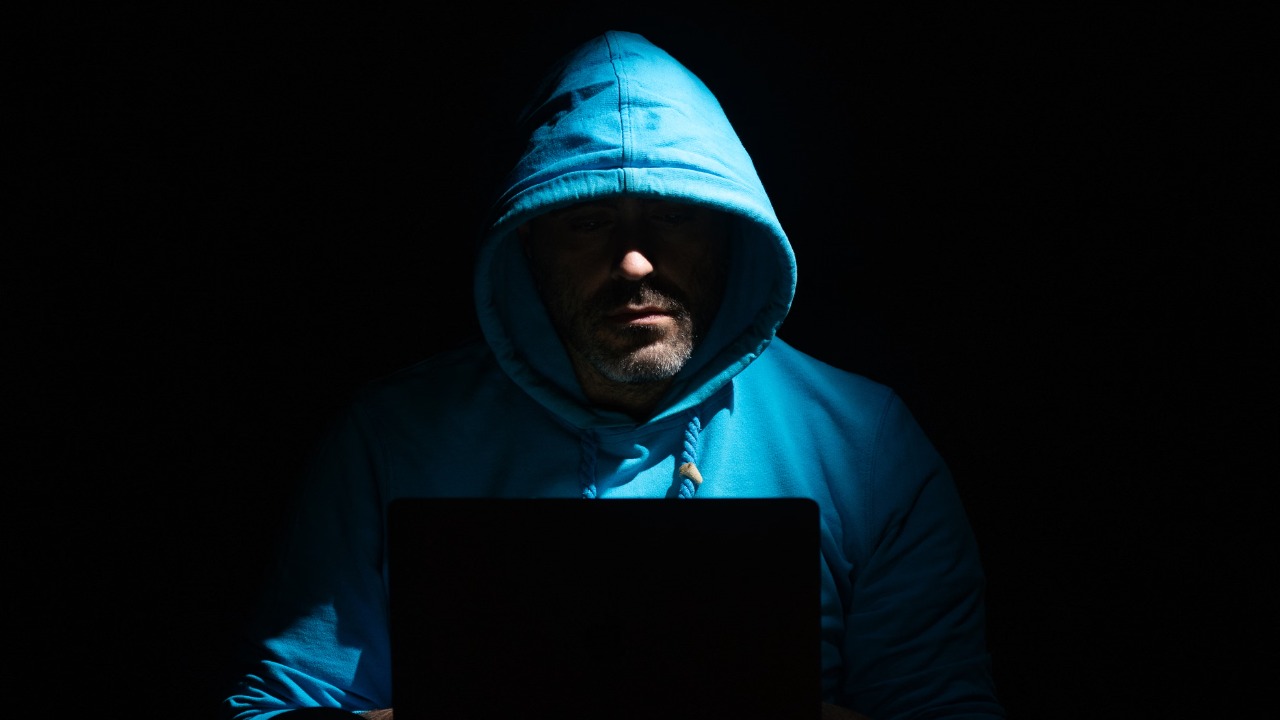 The FTC warns of fake CAPTCHA pop-ups that hijack your device when you ...