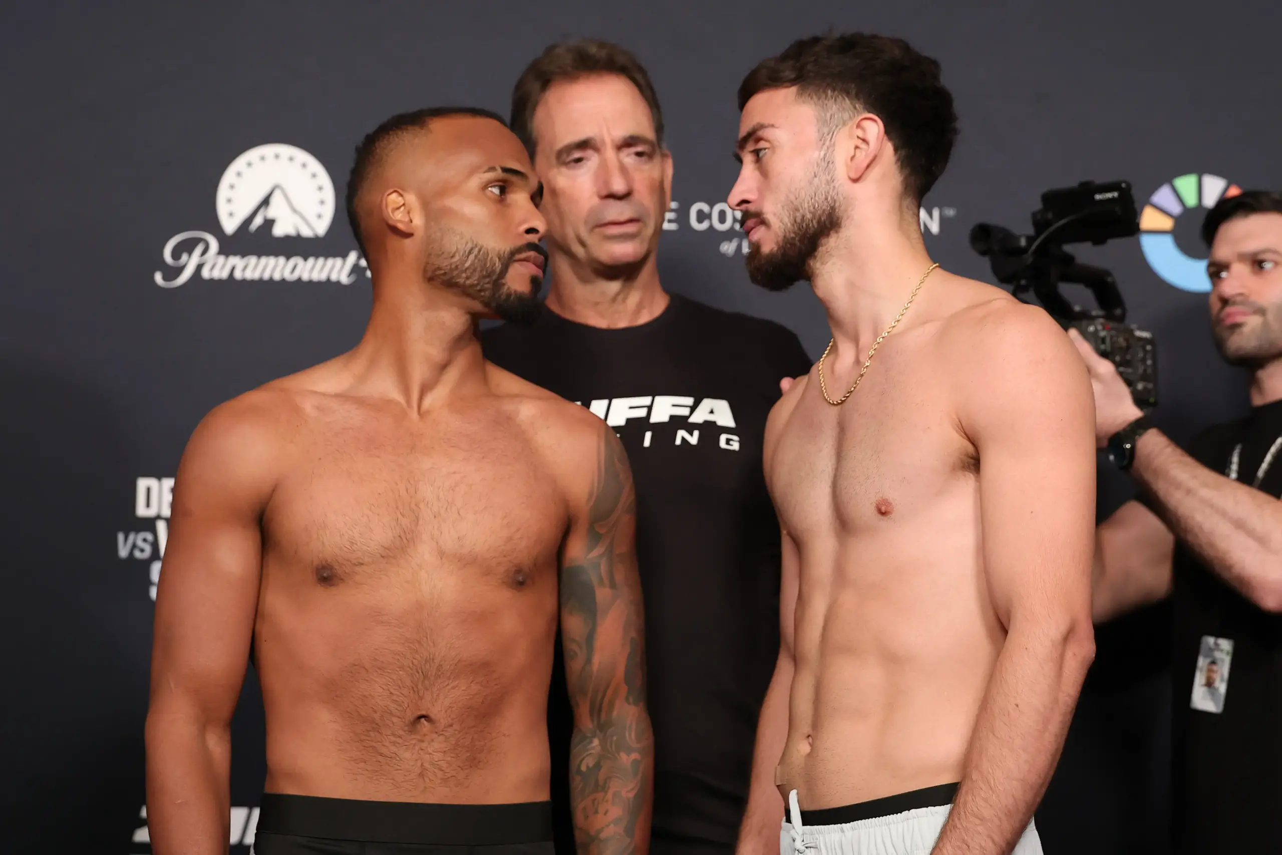 Edwin De Los Santos vs. José Valenzuela 2 live results update
