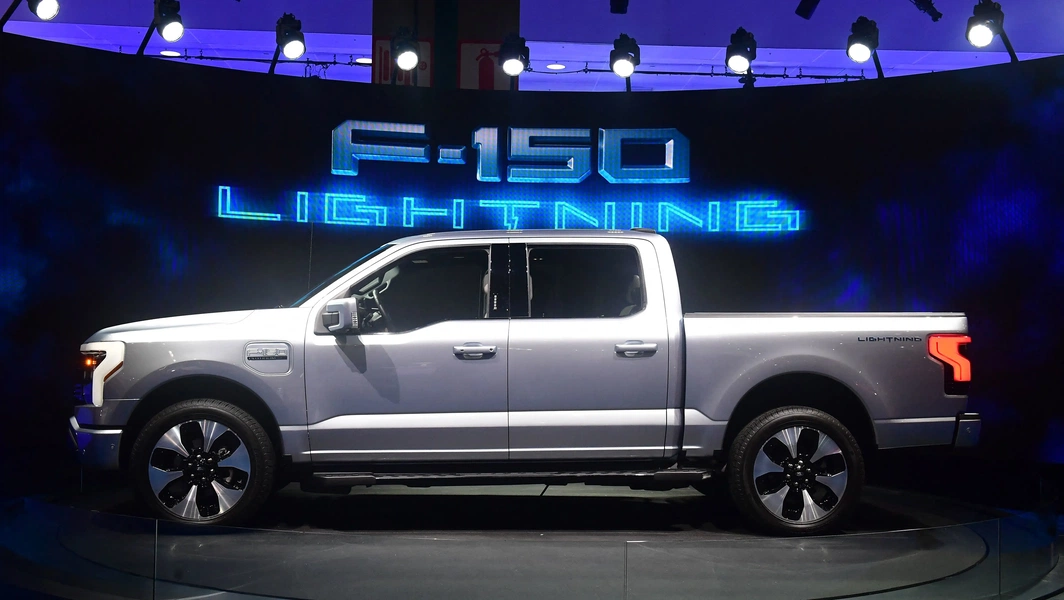 Automakers pivot from big EV pickups as RAM touts 690-mile range