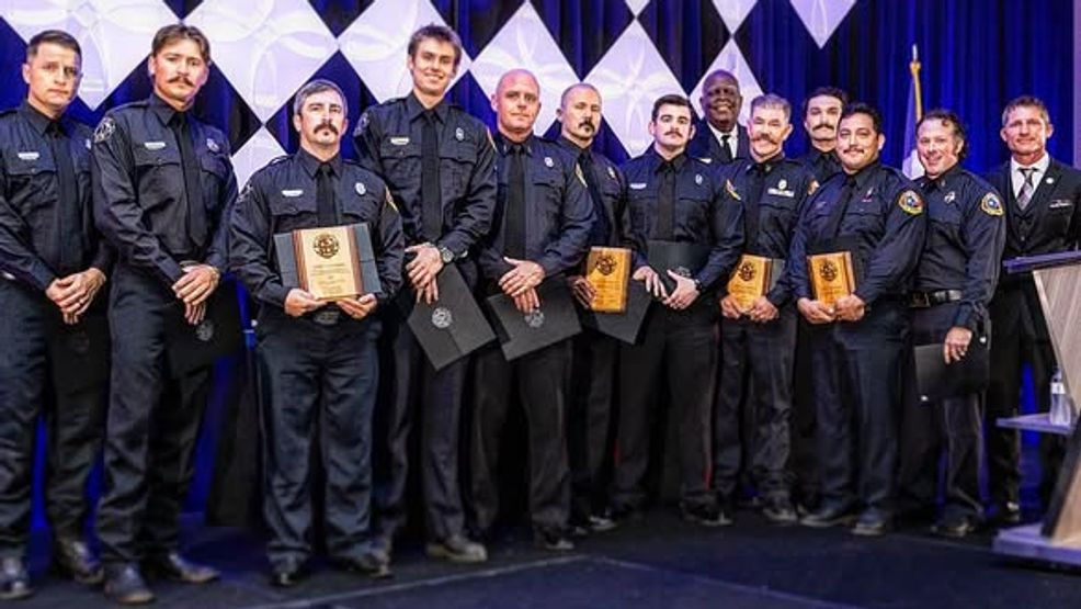 Austin firefighters honored for response to W 6th St. mass shooting in ...