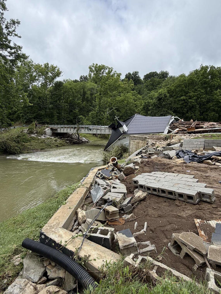 'Mere moments.' Madison County residents recall narrowly escaping ...
