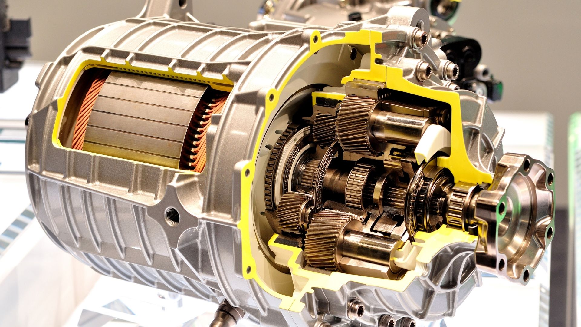 This patented drivetrain could make hybrid vehicles simpler, lighter ...