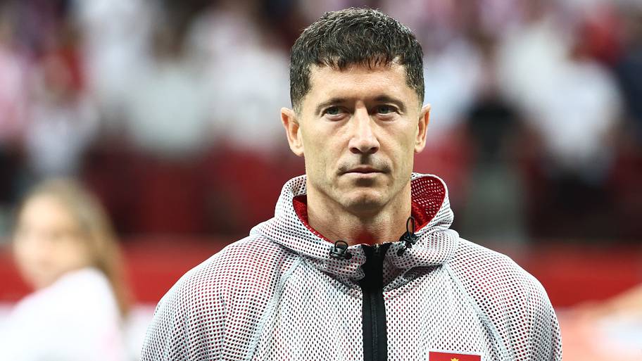 It's official: Fabrizio Romano confims Barcelona legend set for Chicago ...