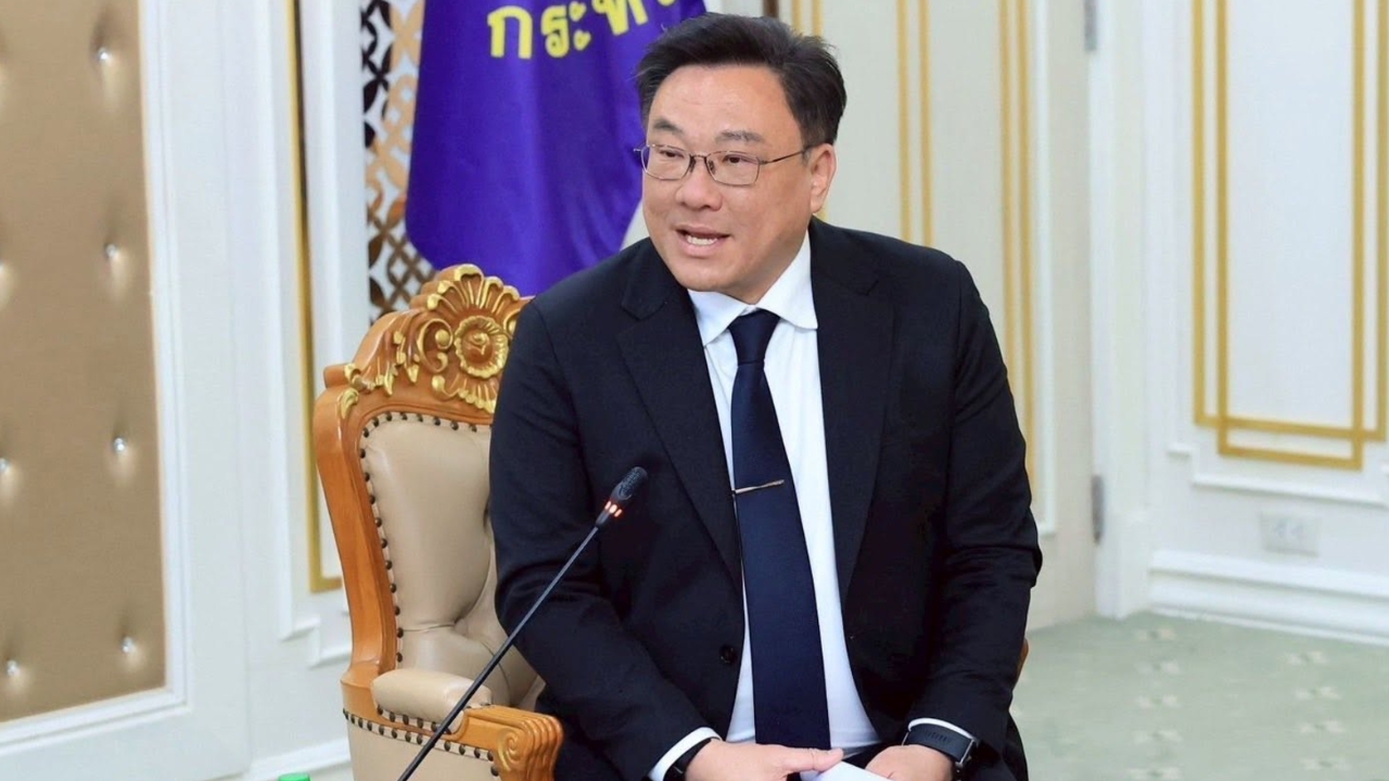 “จุลพันธ์” บอกเพื่อไทยมีร่าง รธน. ใหม่แล้ว รอรวมชื่อ สส. ยินดี “ชัชชาติ ...