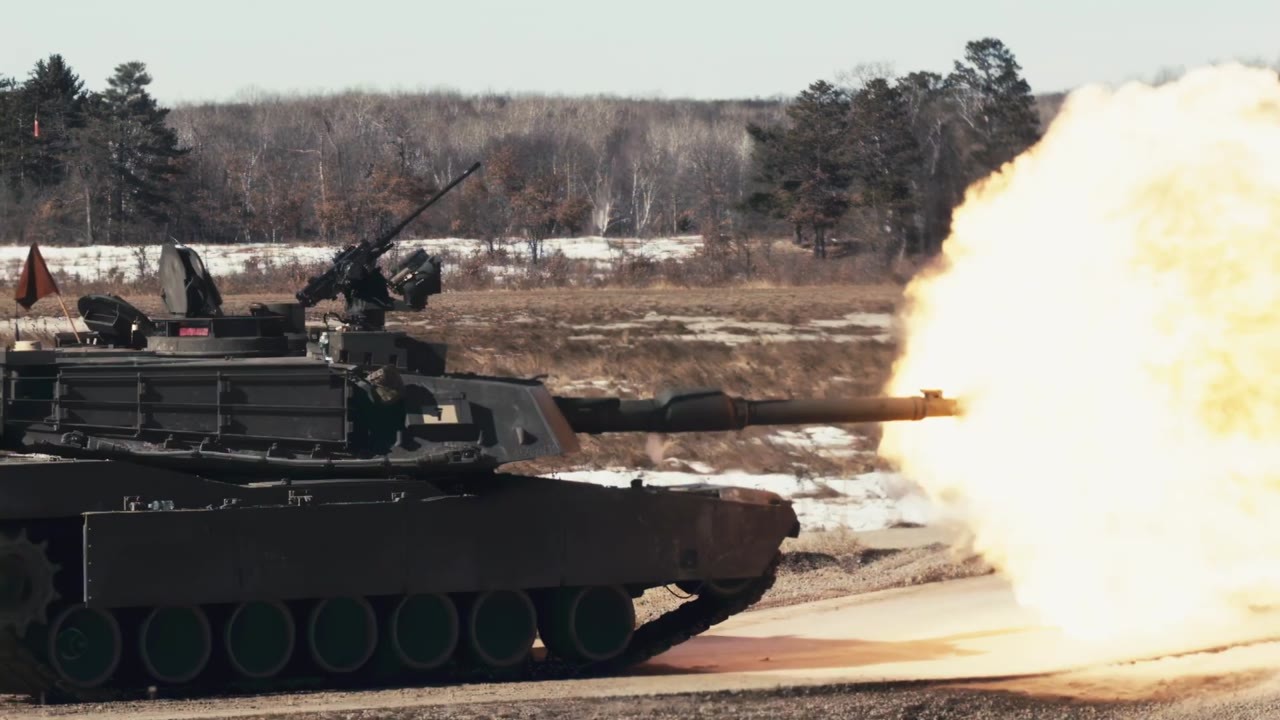 Watch a 73-ton tank fire a devastating 120mm cannon - then the ground ...