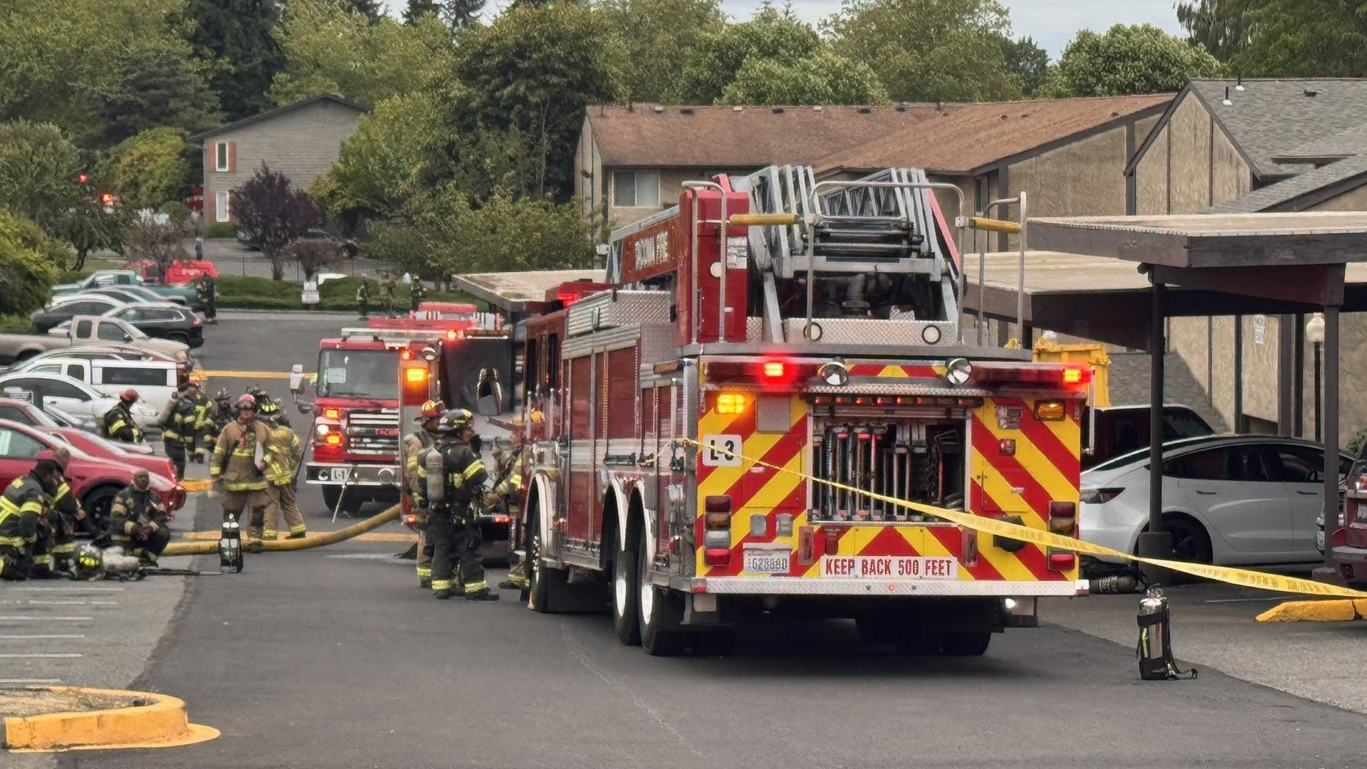 Tacoma apartment complex evacuated after electrical conduit explodes