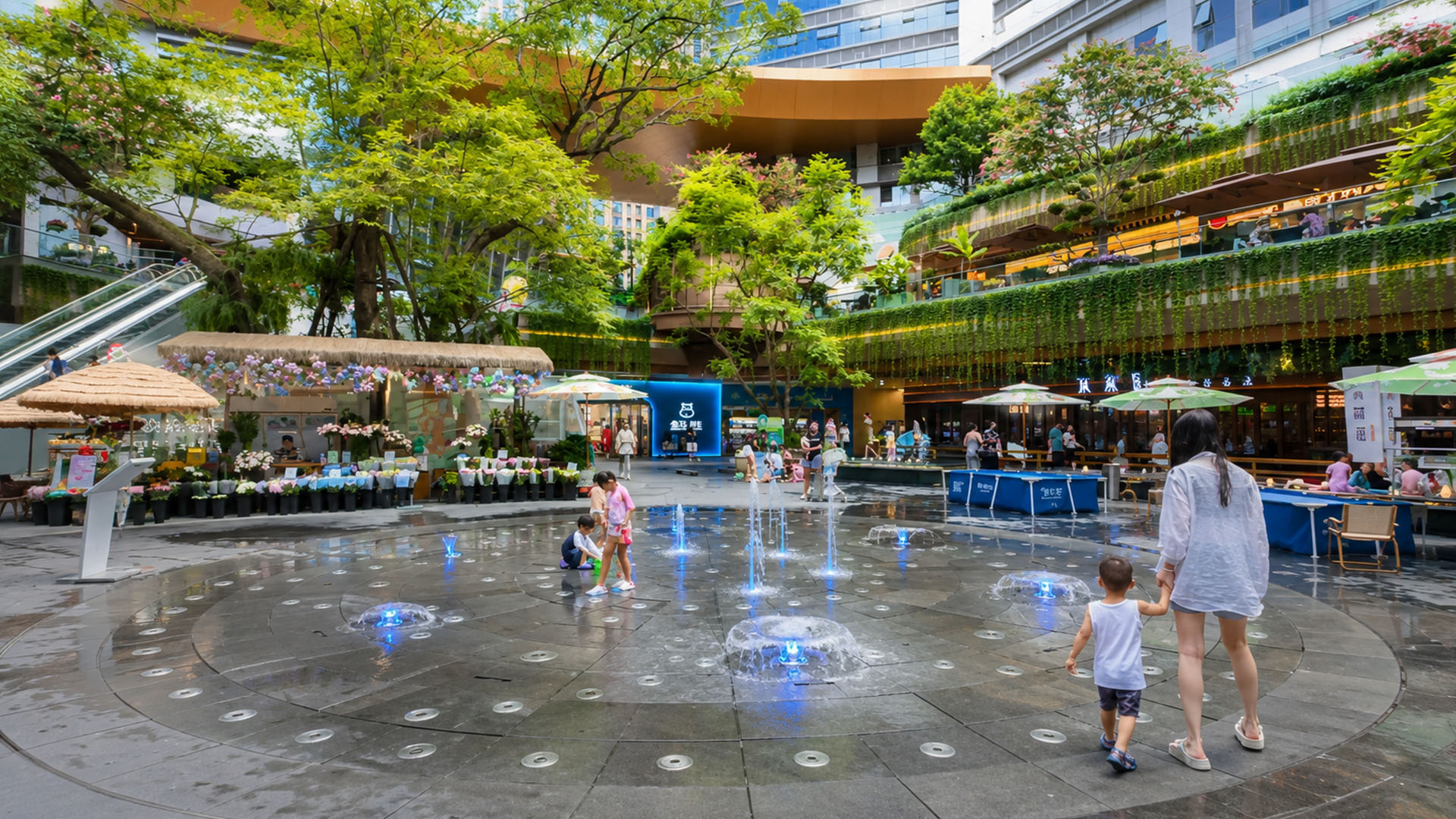 This shopping center hides a surprisingly refreshing water plaza