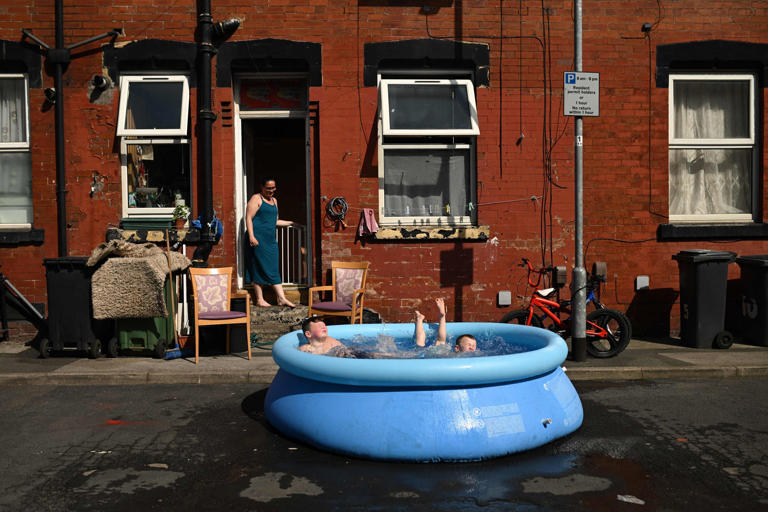 UK council orders air conditioner removal amid heatwave for net-zero