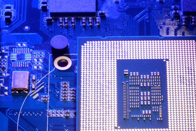 Tech, media & telecom roundup: Market talk
