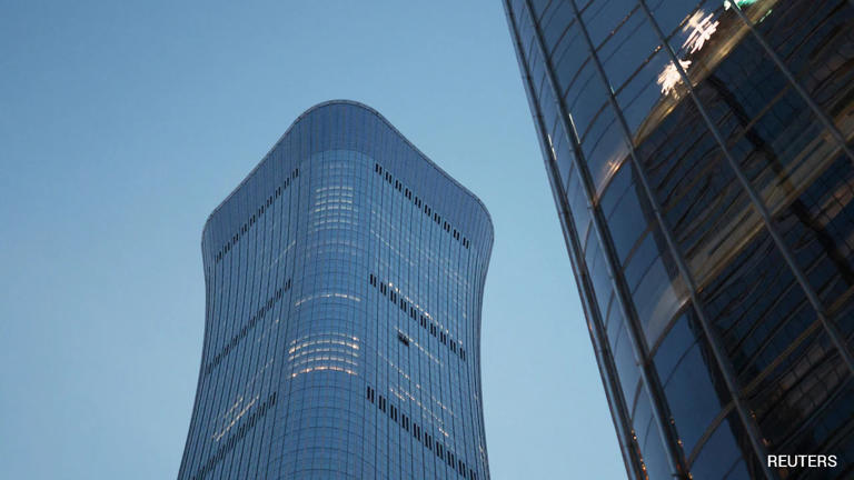 A small plane hit Beijing's tallest skyscraper. Then the internet went ...