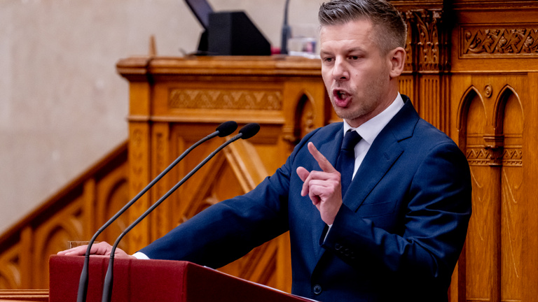 Magyar Péter újra kiosztott mindenkit a parlamentben, kemény választ ...