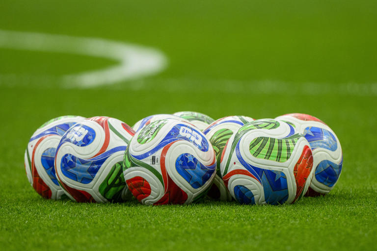 Arsenal and Liverpool chasing World Cup revelation valued at €80 million