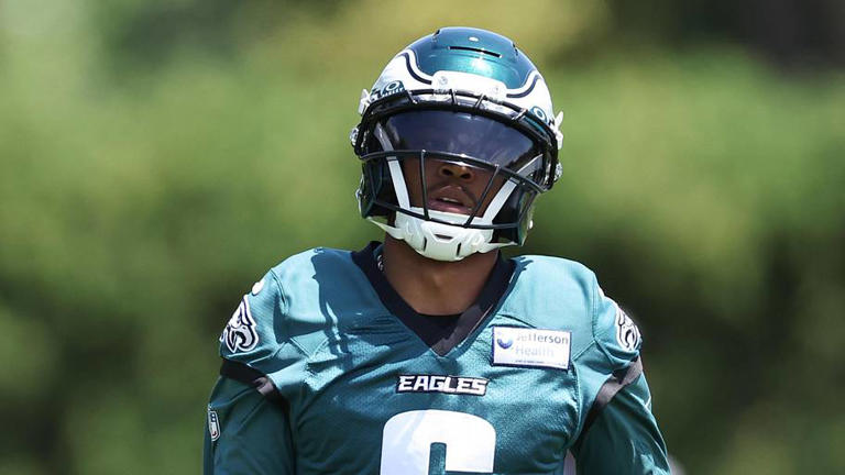 Drake Maye, Myles Garrett and the 10 best contracts in the NFL this season