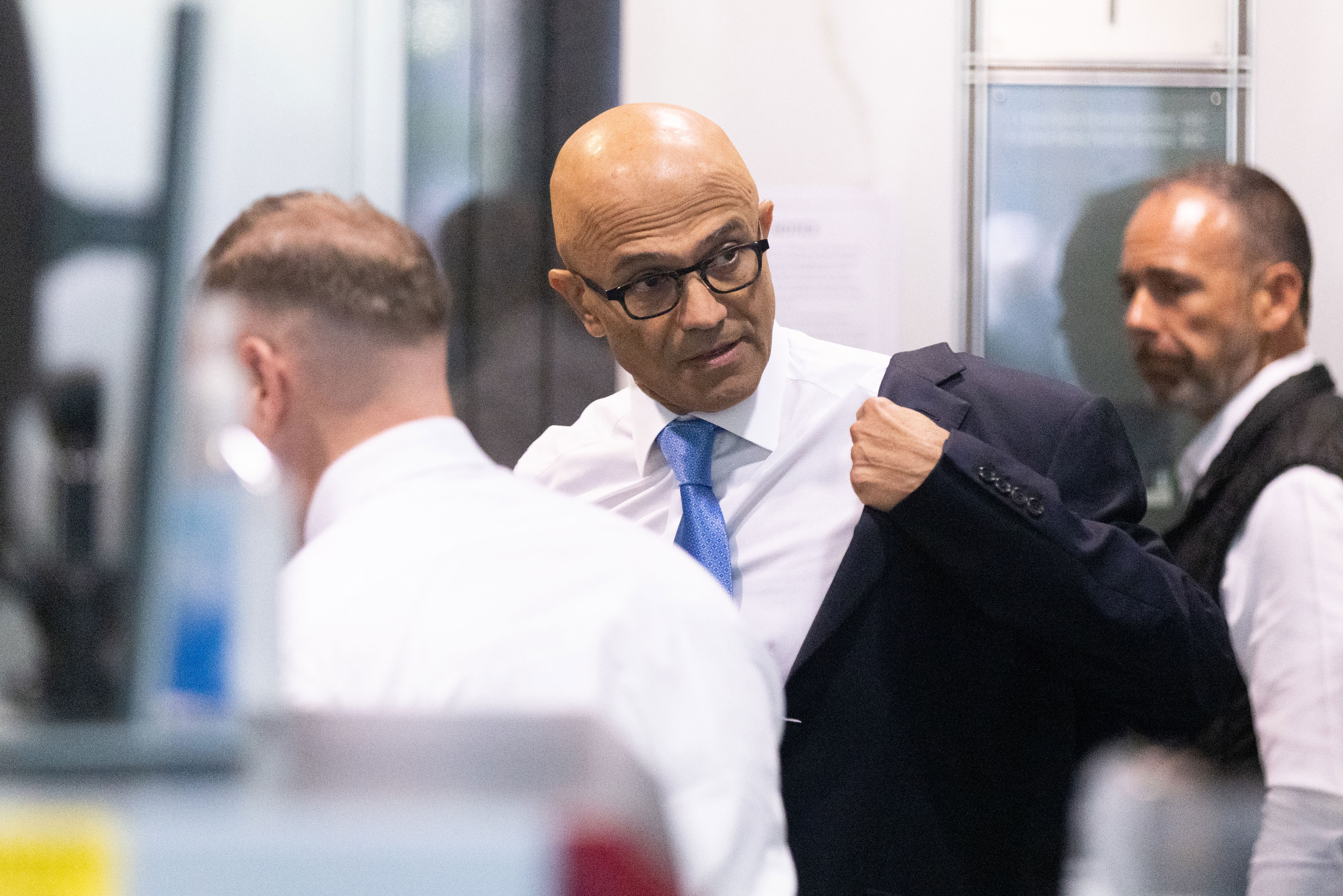 Microsoft stock is headed for its worst month since 2000