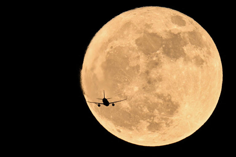 A rare strawberry moon will light up UK skies tonight – when to see it