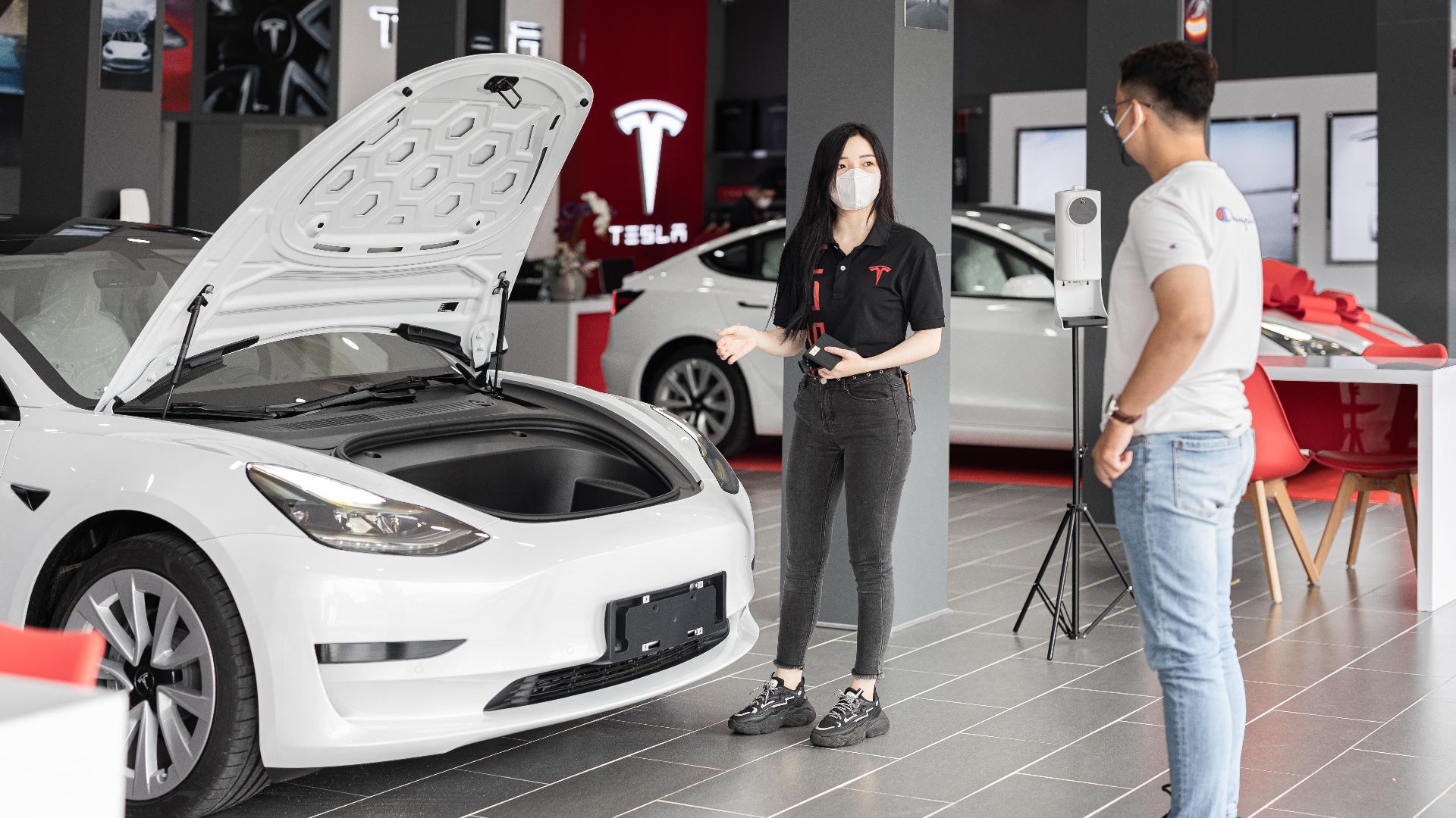 My friend says future EVs will make today's gas cars almost worthless ...