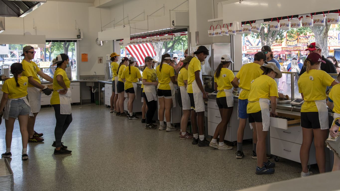 Minnesota teens endure tough summer job market