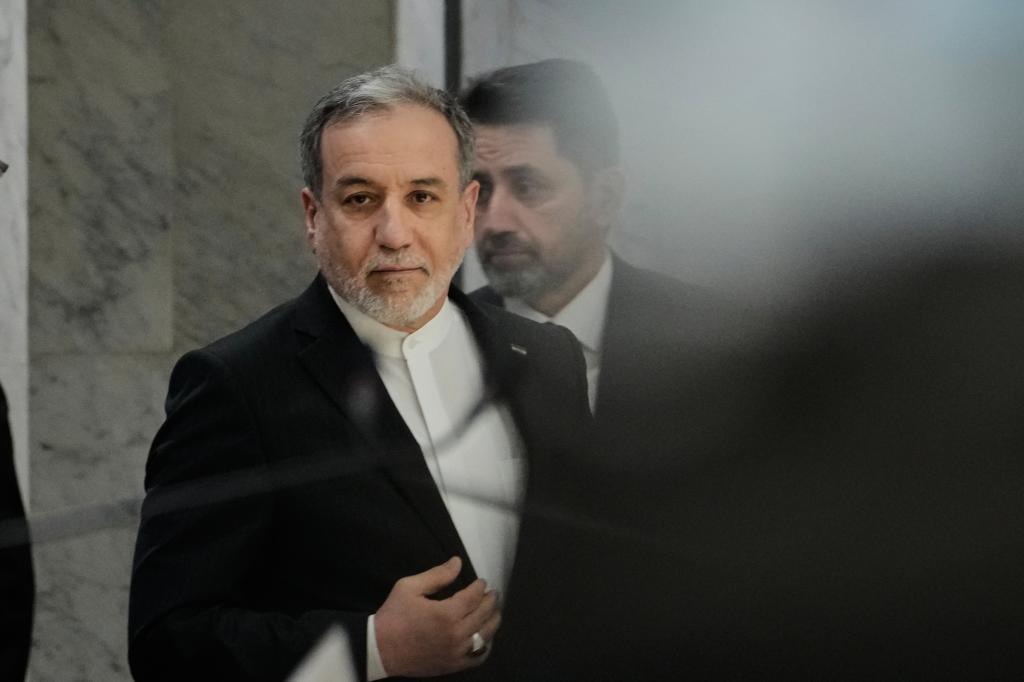Iran attacks Bahrain and Kuwait following US strikes and threatens to ...