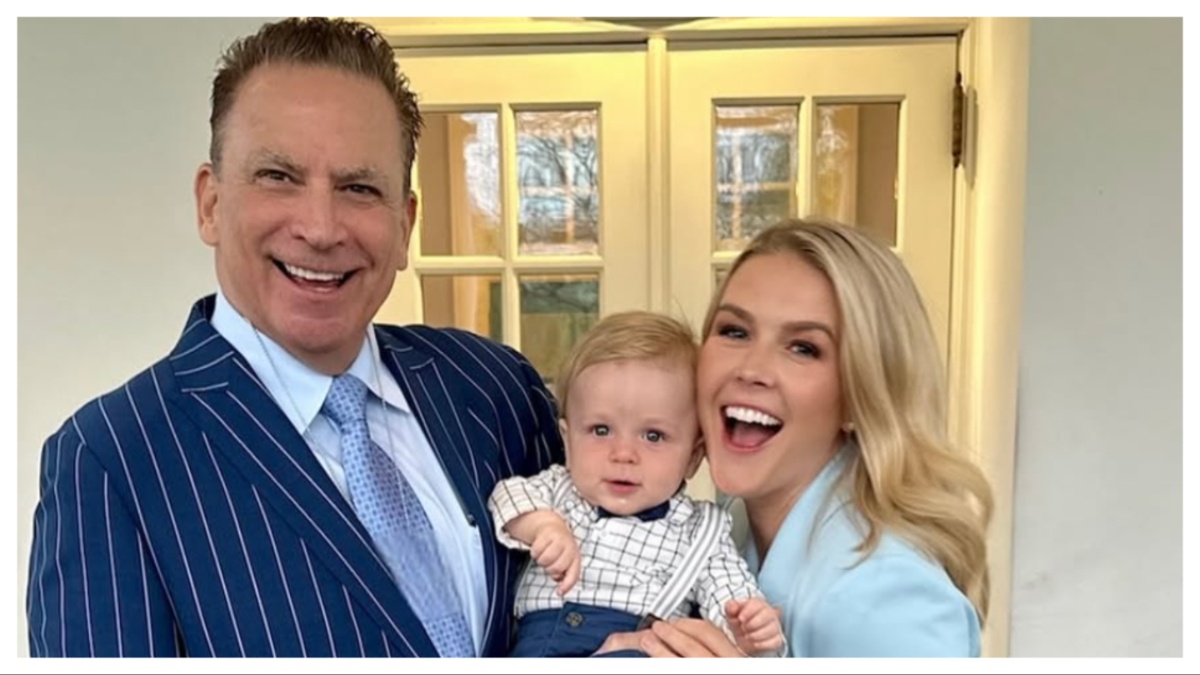 'Kids like what is this': Karoline Leavitt posts adorable photo with ...