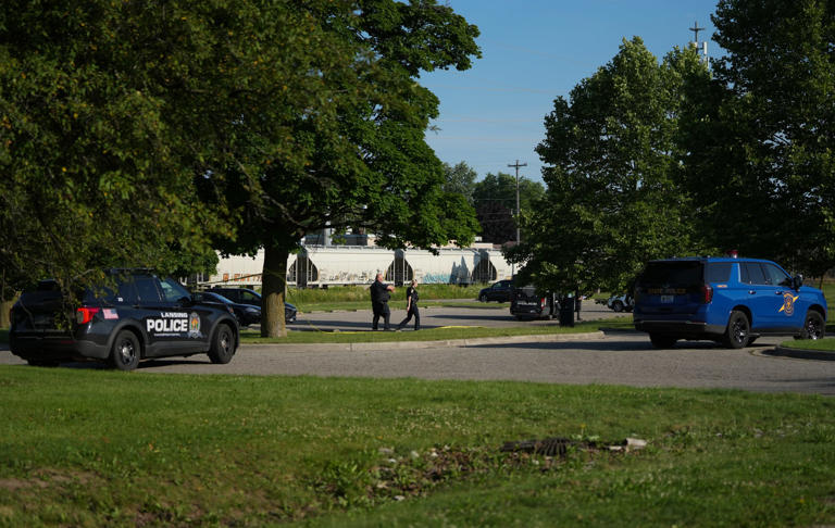 Boy, 15, shot and killed at park in west Lansing