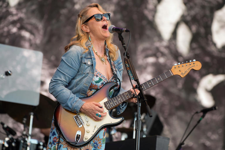 Tedeschi Trucks Band remember Bob Weir and his mushrooms
