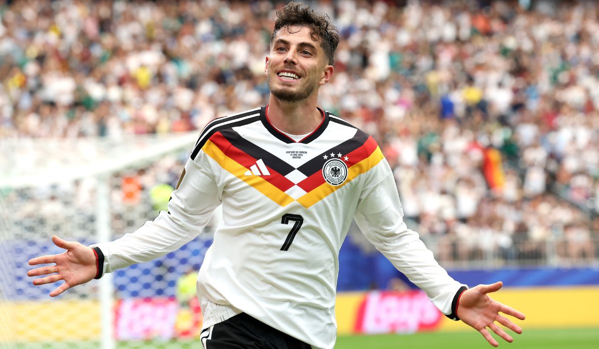 Arsenal star hits back at Gary Lineker after World Cup criticism