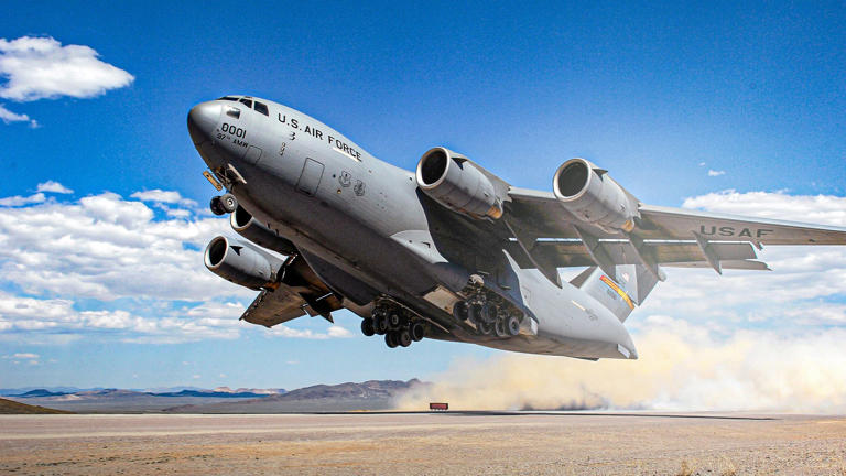 Why Boeing may restart a C-17 Globemaster production line it shut down ...