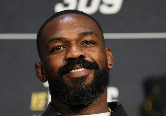 Jon Jones believes Arman Tsarukyan beats Ilia Topuria