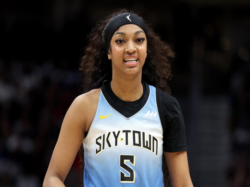 Dream coach blasts WNBA officials, says Angel Reese isn't getting the ...